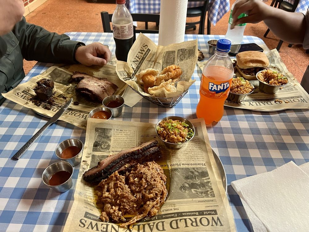 MAGNOLIA PIT - Updated April 2025 - 23 Photos & 22 Reviews - 729 Jordan ...