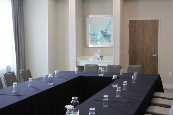 HOLIDAY INN & SUITES BELLINGHAM - 61 Photos & 51 Reviews - 4260 ...