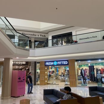 SUNVALLEY SHOPPING CENTER - Updated March 2025 - 234 Photos & 339 ...