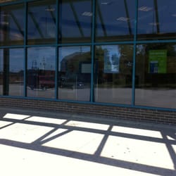 UNITED STATES POST OFFICE - 16 Photos & 42 Reviews - 1475 Warren Rd ...