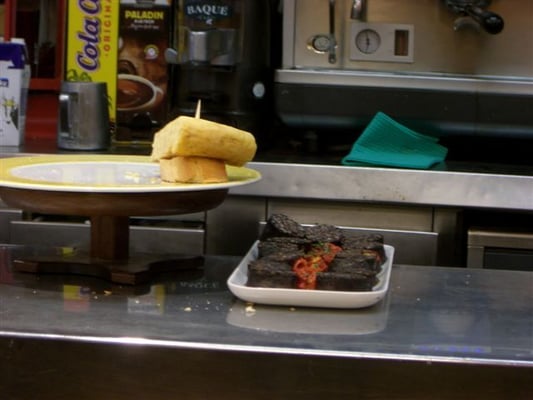 CACHON - Updated July 2024 - 12 Photos - Calle San Marcial, Landes ...