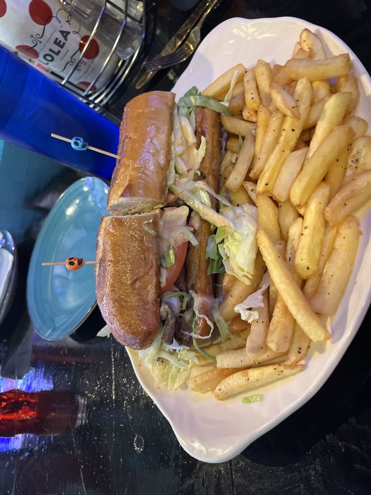 QUEENS COMFORT LATIN KITCHEN & COCKTAILS - Updated April 2025 - 20 ...