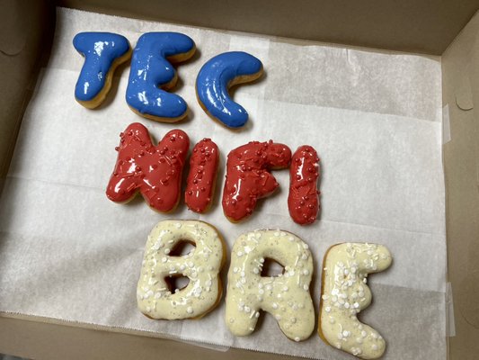 MOON DONUTS - 385 Photos & 323 Reviews - 1000 Torrance Blvd, Redondo ...