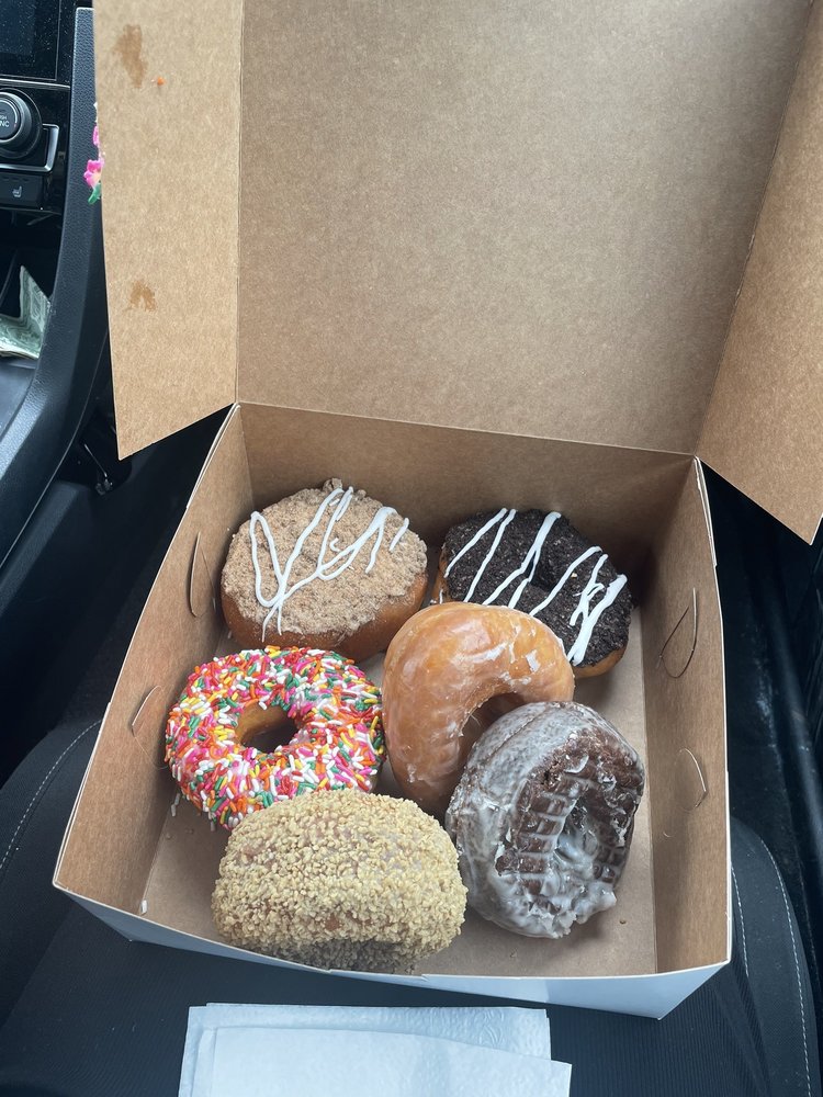 BROTHERS DONUTS - Updated March 2025 - 16 Photos & 34 Reviews - 426 ...