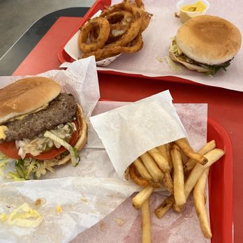 DAN’S HAMBURGERS - AUSTIN - Updated December 2025 - 169 Photos & 229 ...