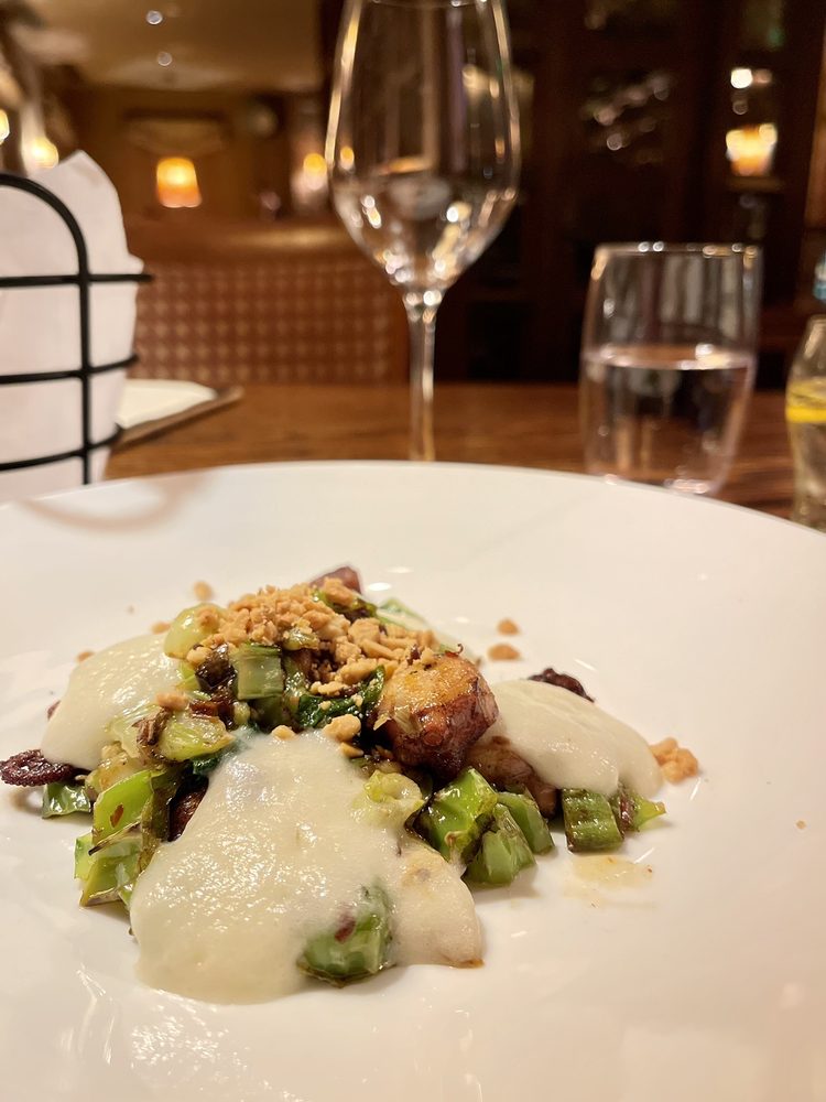 PLUCKEMIN INN - Updated October 2025 - 125 Photos & 93 Reviews - 359 US ...