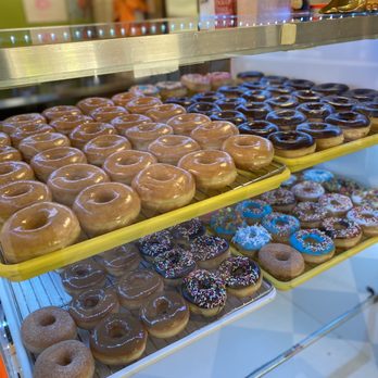 FANTASY DONUTS - 77 Photos & 80 Reviews - 1742 Pass Rd, Biloxi ...
