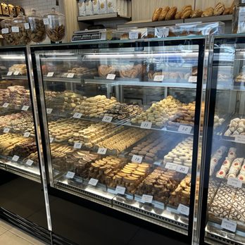 LULU’S BAKERY - Updated December 2024 - 727 Photos & 509 Reviews - 179 ...