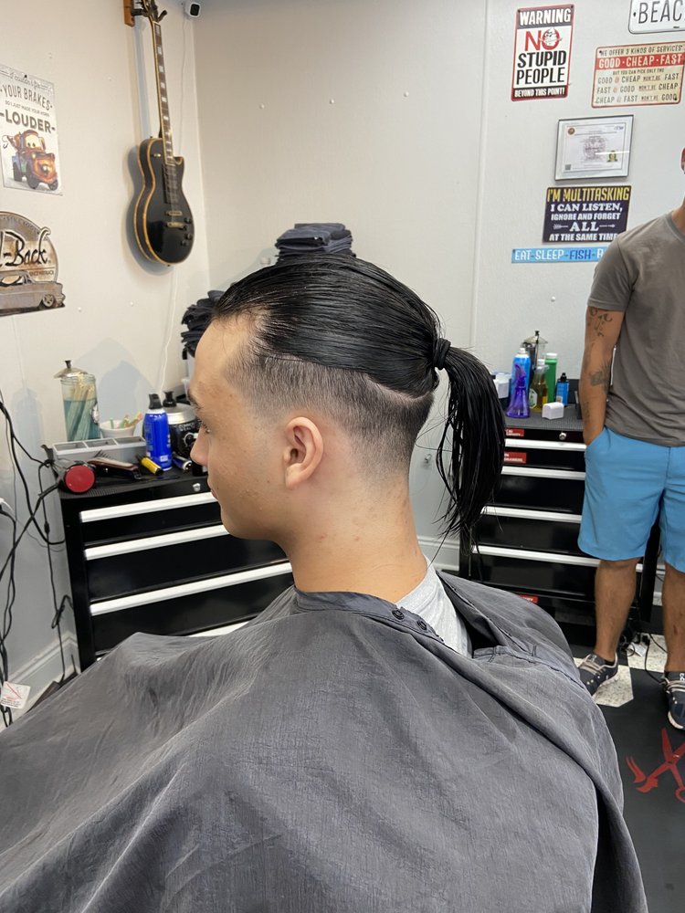 BEACH BARBERS - Updated December 2025 - 8317 Front Beach Rd, Panama ...