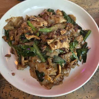 FERN THAI CAPITOL HILL - Updated August 2024 - 501 Photos & 163 Reviews ...