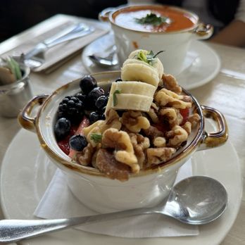 ODDFELLOWS CAFE & BAR - Updated May 2024 - 1660 Photos & 1498 Reviews ...