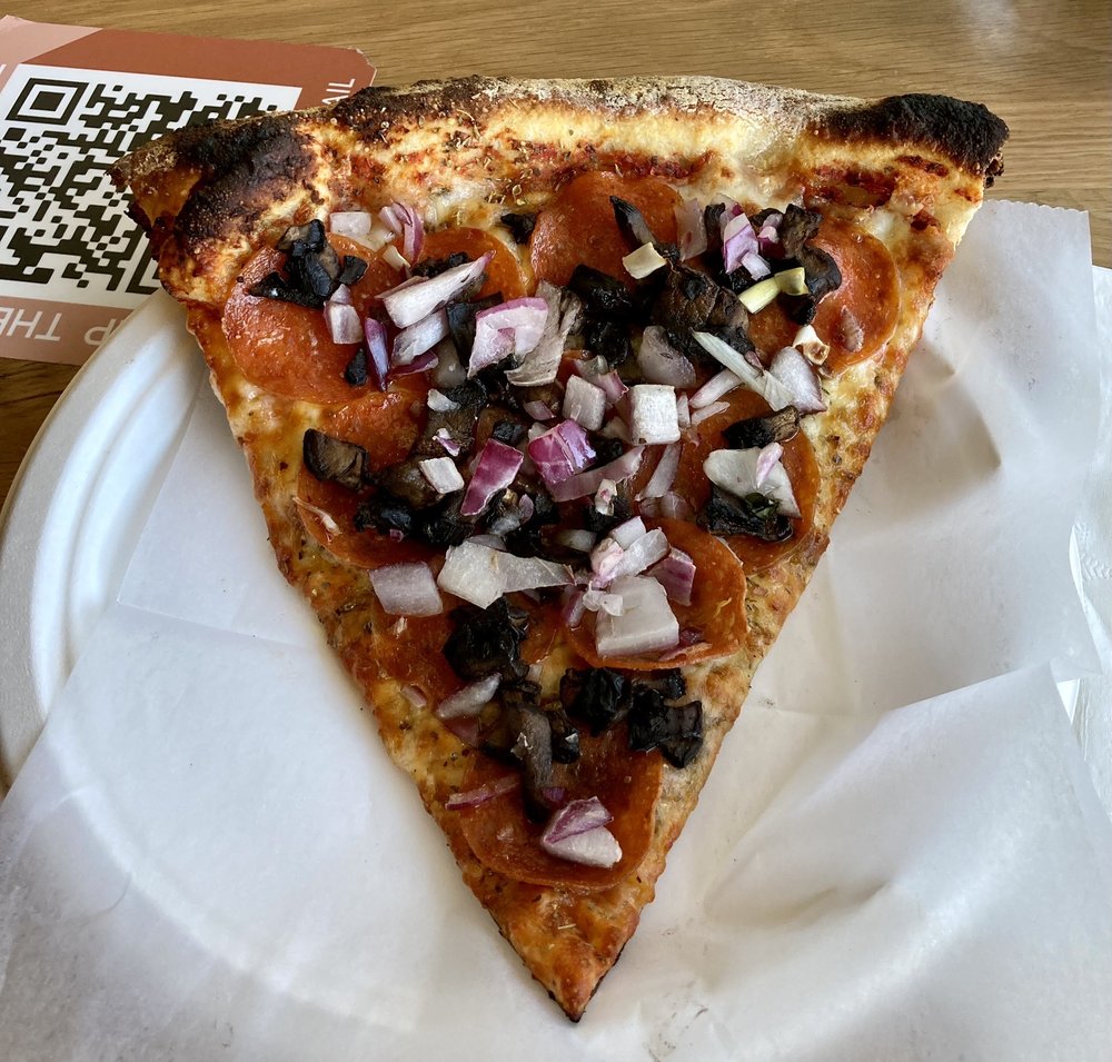 NOLI’S PIZZERIA AT INNER RAIL FOOD HALL-AKSARBEN - 27 Photos & 18 ...