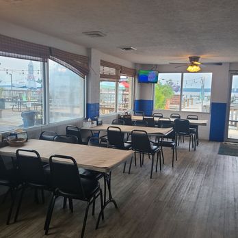 SEABREEZE RESTAURANT & CRAB HOUSE - Updated January 2026 - 86 Photos ...