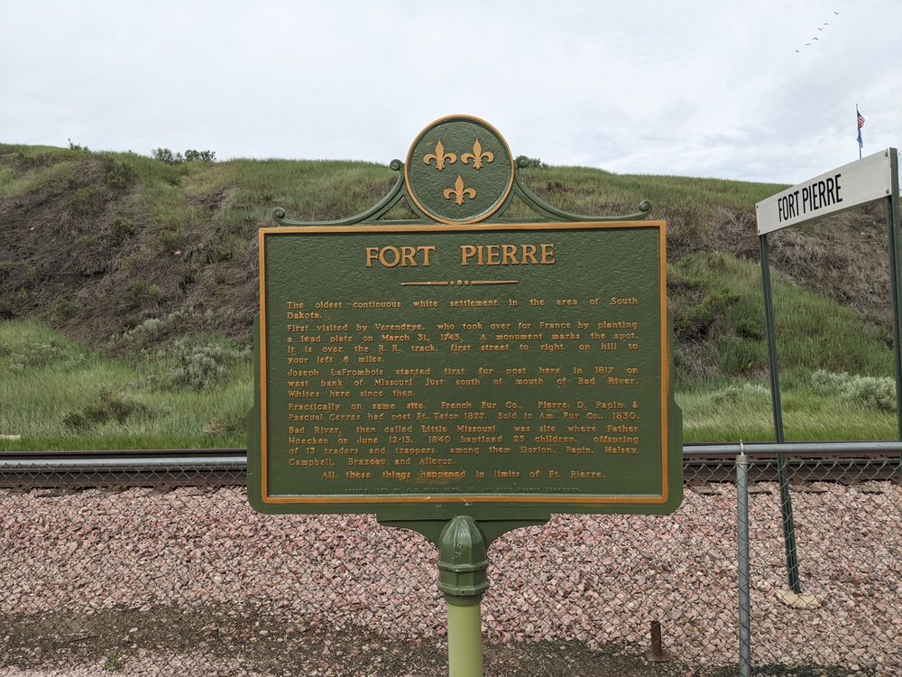 FORT PIERRE HISTORICAL MARKER - 305 1st St, Fort Pierre, South Dakota ...
