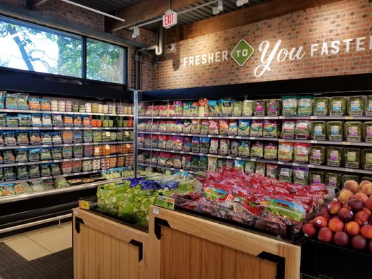 SOUTH FLORES MARKET H-E-B - 153 Photos & 106 Reviews - 516 S Flores St ...