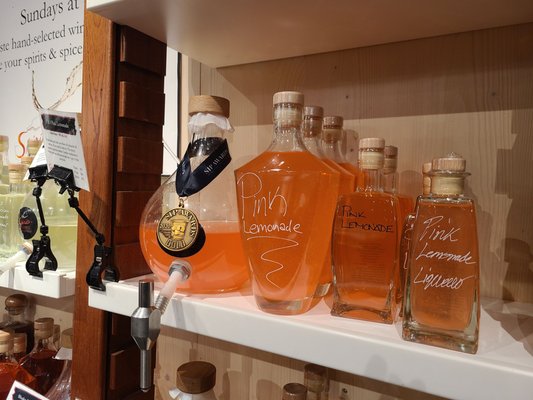 SPIRITS AND SPICE - Updated October 2025 - 29 Photos & 26 Reviews - 835 ...