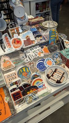 POSMAN BOOKS - Updated July 2025 - 77 Photos & 39 Reviews - 675 Ponce ...