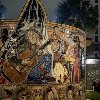 THE ESPEE - Updated December 2025 - 88 Photos & 32 Reviews - 1174 E ...