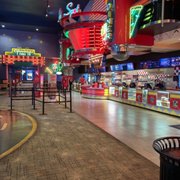 AMC HIGHWOODS 20 - 105 Photos & 132 Reviews - Cinema - 18002 Highwoods ...