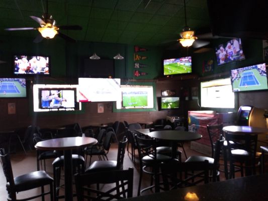 CADDY SHACK - 70 Photos & 210 Reviews - 700 E 3rd St, Kansas City ...