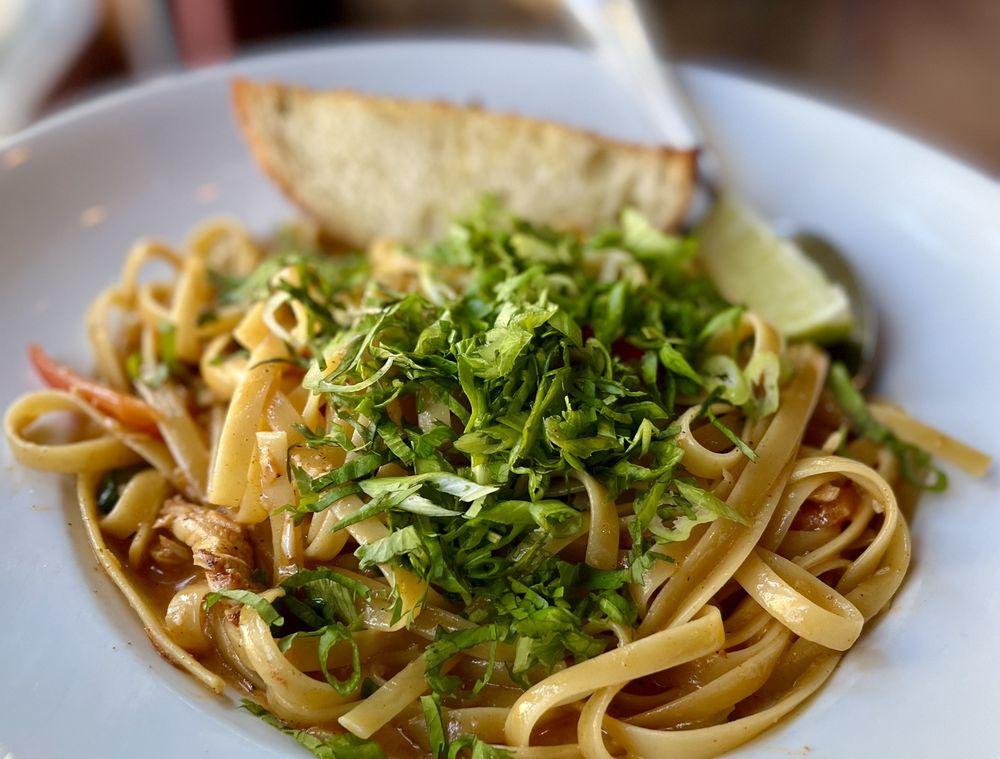 PAESANOS - Updated August 2025 - 831 Photos & 825 Reviews - 139 G St ...