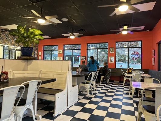 PORTER’S - Updated May 2024 - 347 Photos & 360 Reviews - 897 Zion Park ...