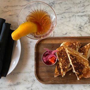 BAR MAGNOLIA - 73 Photos & 53 Reviews - 939 S Figueroa St, Los Angeles ...