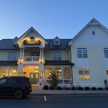 SOUTHERN CHARM RESTAURANT - Updated January 2026 - 618 Photos & 788 ...