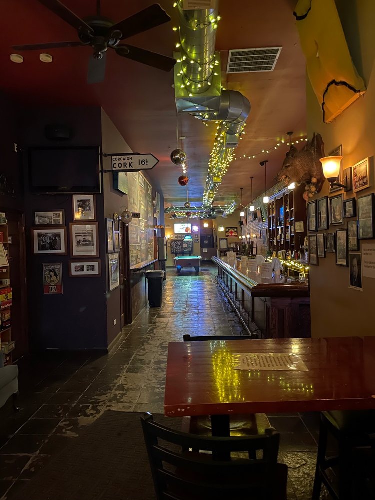 CORK LOUNGE - Updated December 2025 - 23 Photos & 83 Reviews - 1822 W ...