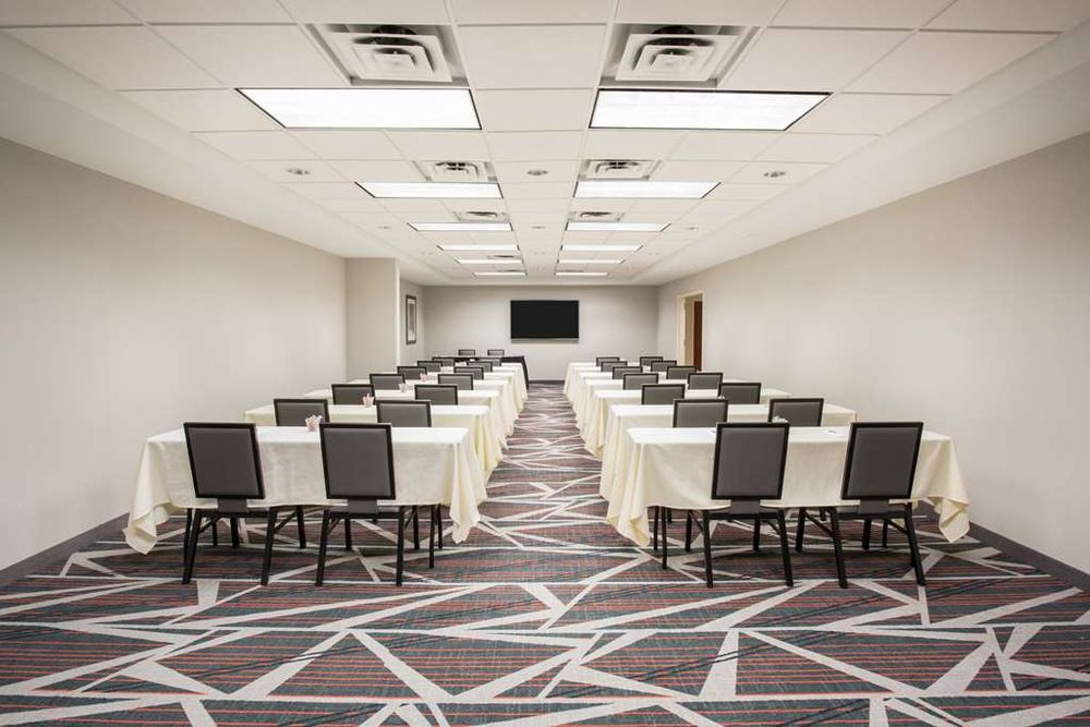 HAMPTON INN & SUITES DENVER-DOWNTOWN - Updated December 2025 - 174 ...