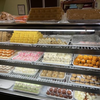 BOBBY SWEETS & CATERING - Updated October 2025 - 85 Photos & 51 Reviews ...