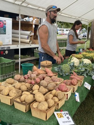 WINDY SPRINGS FARM - Updated September 2024 - 28 Photos - 1970 John ...