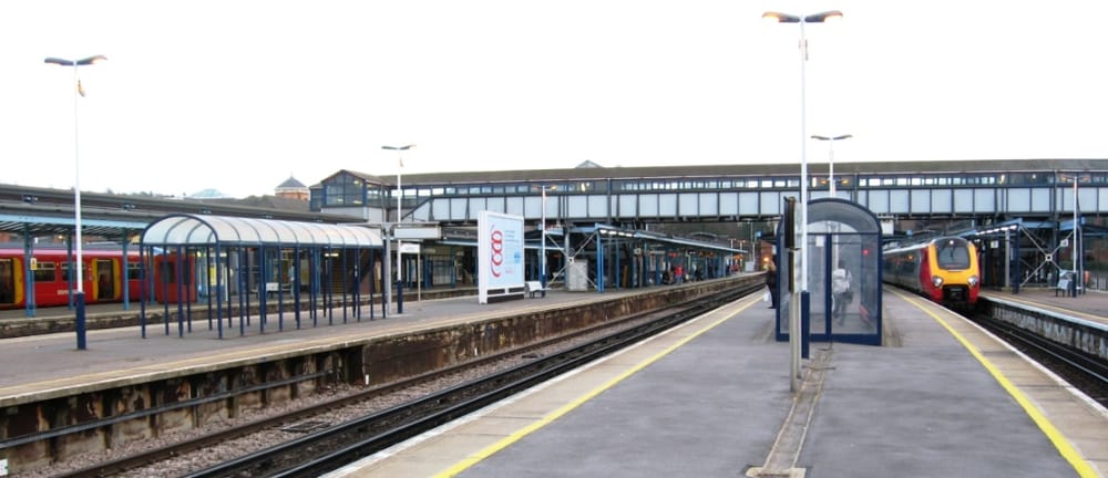 GUILDFORD RAILWAY STATION - 10 Reviews - Station View, Guildford ...