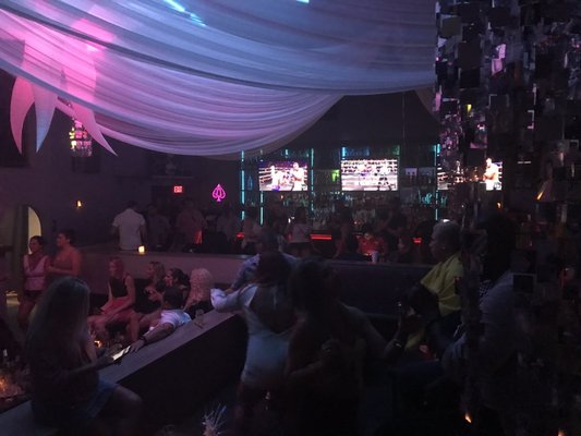 BOCA LUNA LUXE LOUNGE - Updated July 2025 - 20 Photos & 17 Reviews ...