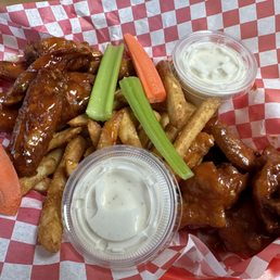 MACK’S WINGS - Updated December 2025 - 112 Photos & 100 Reviews - 782 E ...