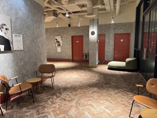 BERMONDS LOCKE, TOWER BRIDGE - Updated December 2024 - 22 Photos - 157 ...