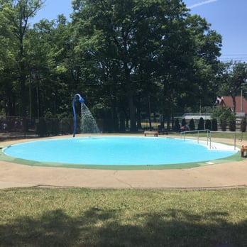 THE RIDGEFIELD COMMUNITY POOL - Updated October 2025 - 41 Photos - 565 ...