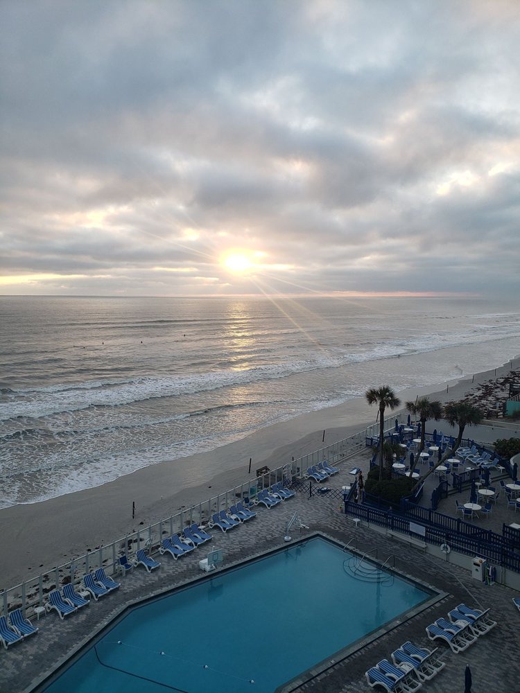 ISLANDER BEACH RESORT - 47 Photos & 23 Reviews - 1601 S Atlantic Ave ...