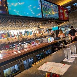 DIERKS BENTLEY’S WHISKEY ROW - 662 Photos & 975 Reviews - Bars - 323 N ...