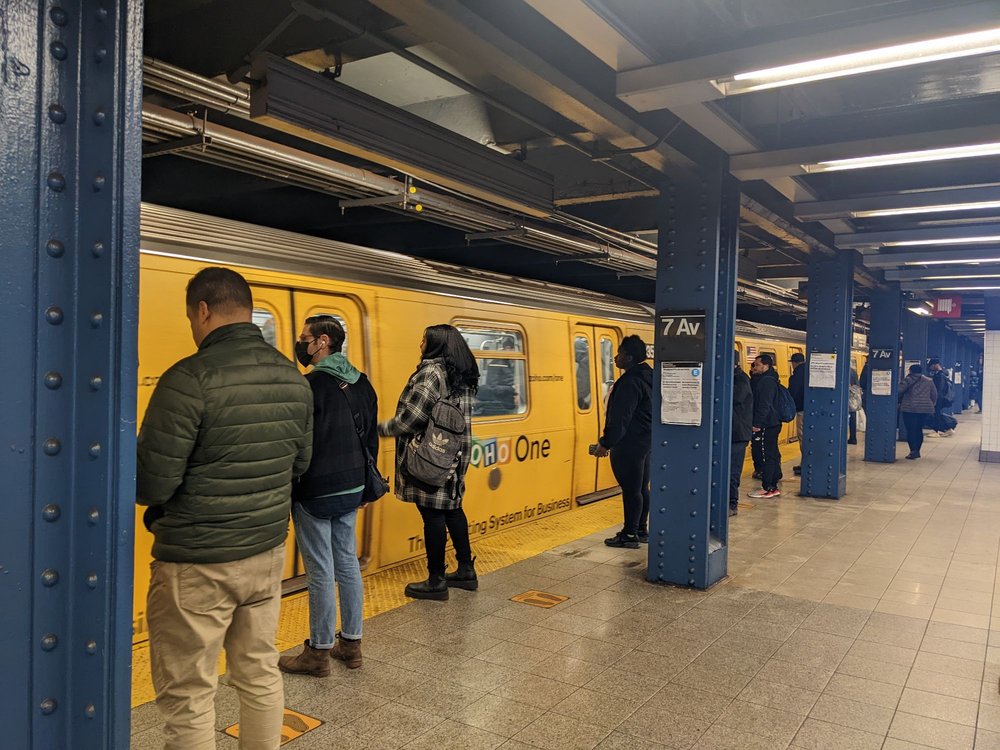 THE E TRAIN - Updated October 2025 - 111 Photos & 103 Reviews - New ...