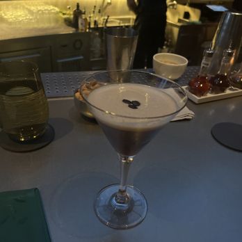 Z BAR - Updated July 2024 - 454 Photos & 210 Reviews - 108 E Superior ...