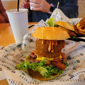 SEVEN BROTHERS BURGERS - Updated April 2026 - 255 Photos & 270 Reviews ...