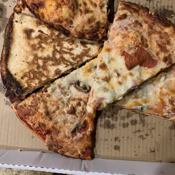 VILLAGE PIZZA - Updated November 2024 - 38 Photos & 96 Reviews - 222 ...