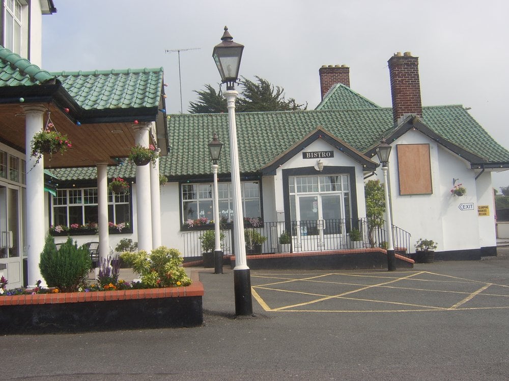 THE IVANHOE HOTEL - 556 Saintfield Rd, Carryduff, Castlereagh, United ...