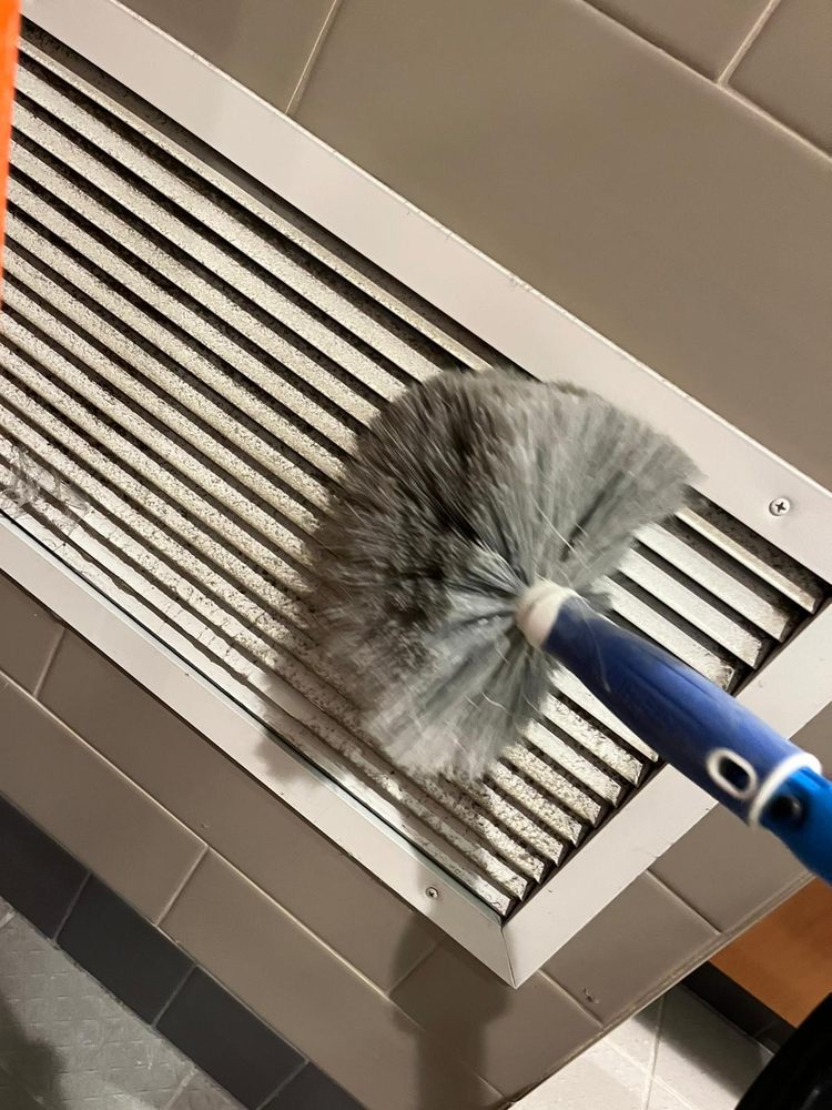 KANSAS CLEANING SERVICES - Updated September 2024 - 36 Photos - Topeka ...