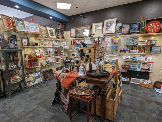 BOOKMANS ENTERTAINMENT EXCHANGE - 66 Photos & 101 Reviews - 1520 S ...