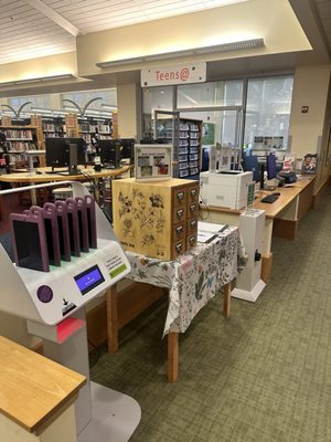 SACRAMENTO PUBLIC LIBRARY - CARMICHAEL - Updated December 2025 - 69 ...