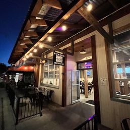 BURGER BENCH - Updated October 2025 - 182 Photos & 111 Reviews - 230 ...