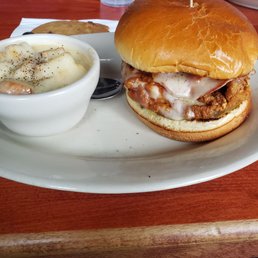 NATTY OAKS PUB & EATERY - 94 Photos & 81 Reviews - 11505 W National Ave ...