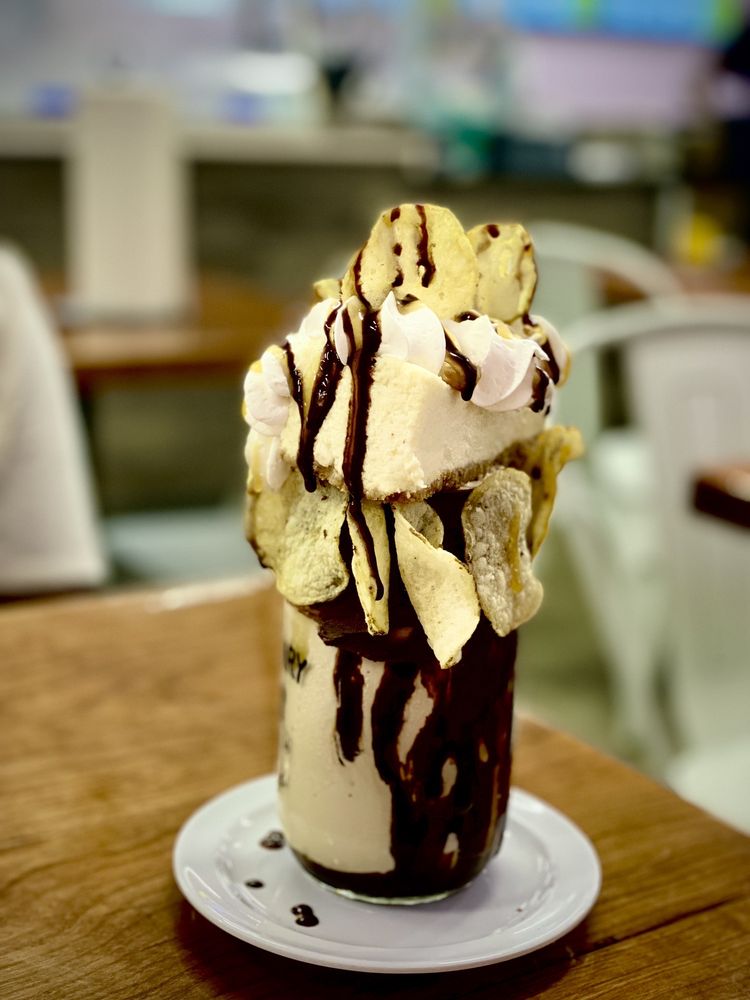 LEGENDAIRY MILKSHAKE BAR - 47 Photos & 22 Reviews - 222 Chartres St ...